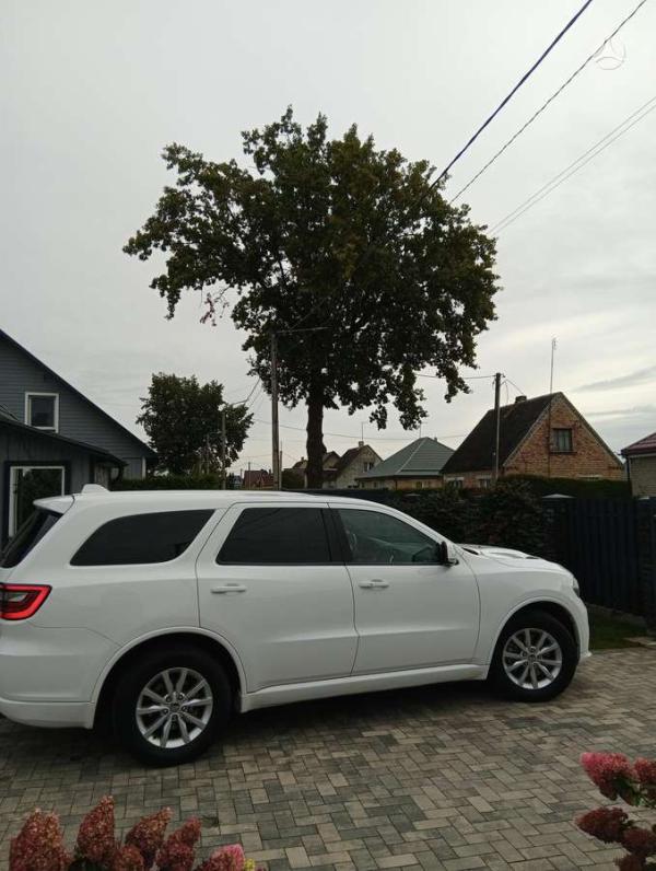 Dodge Durango 2014 JoniÅ”kis vietnÄ Balts Dodge Durango 2014 JoniÅ”kis, ar dzinÄja tilpumu 5.70 L un nobraukumu 192 tÅ«kst. km par 14850 ā¬, foto 5 vietnÄ AUTOMOTO.COM.LV