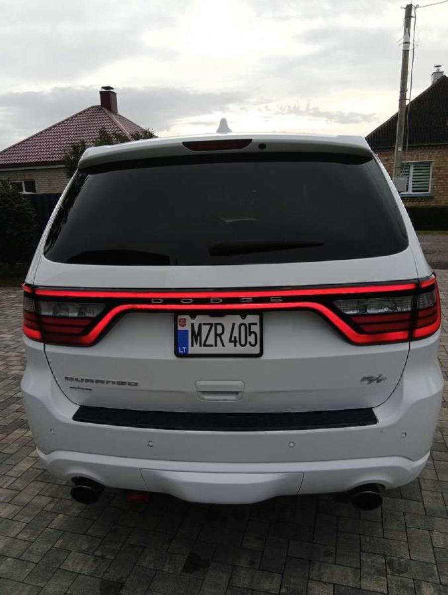 White Dodge Durango 2014 in Joniskis, with an engine capacity of 5.70 L and mileage of 192 thousand km for 14850 €, photo 6 on AUTOMOTO.COM.LV