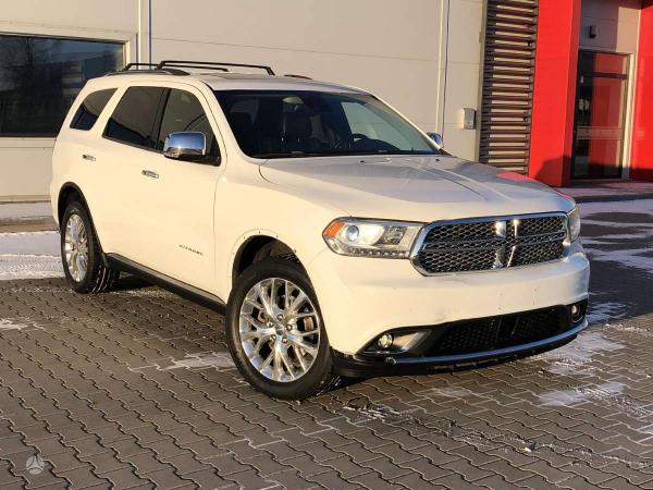 White Dodge Durango 2015 in Siauliai, with an engine capacity of 3.60 L and mileage of 100 thousand km for 10900 €, photo 2 on AUTOMOTO.COM.LV