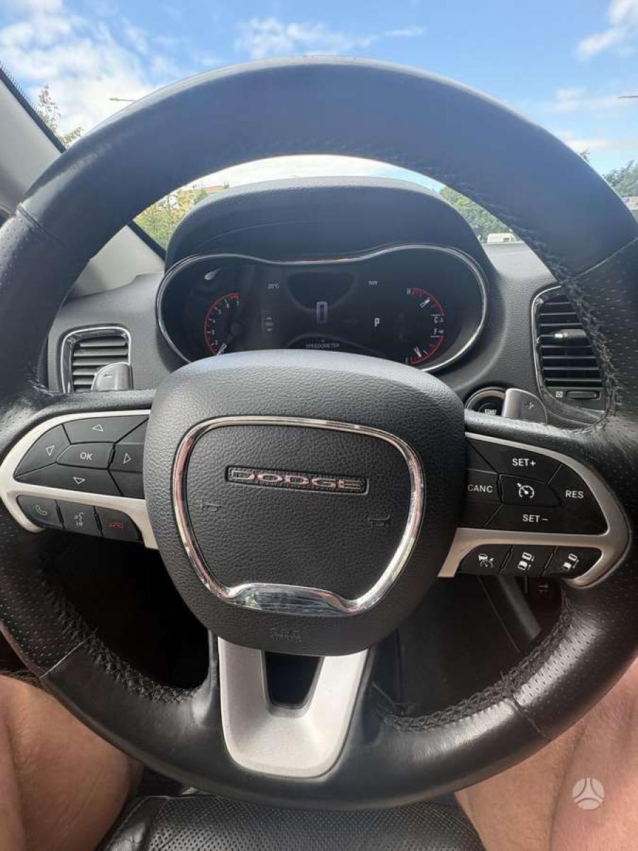 White Dodge Durango 2015 in Siauliai, with an engine capacity of 3.60 L and mileage of 221 thousand km for 13850 €, photo 10 on AUTOMOTO.COM.LV