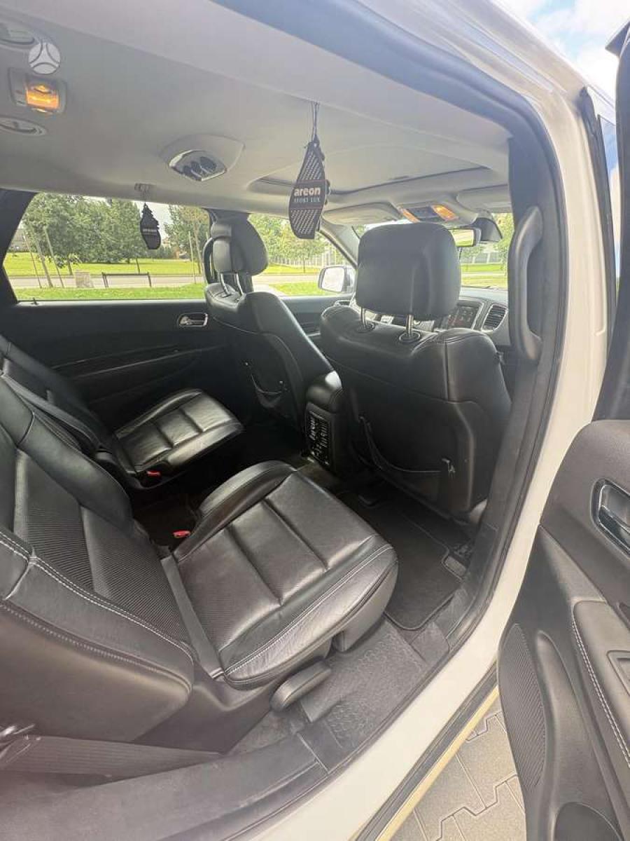 White Dodge Durango 2015 in Siauliai, with an engine capacity of 3.60 L and mileage of 221 thousand km for 13850 €, photo 19 on AUTOMOTO.COM.LV
