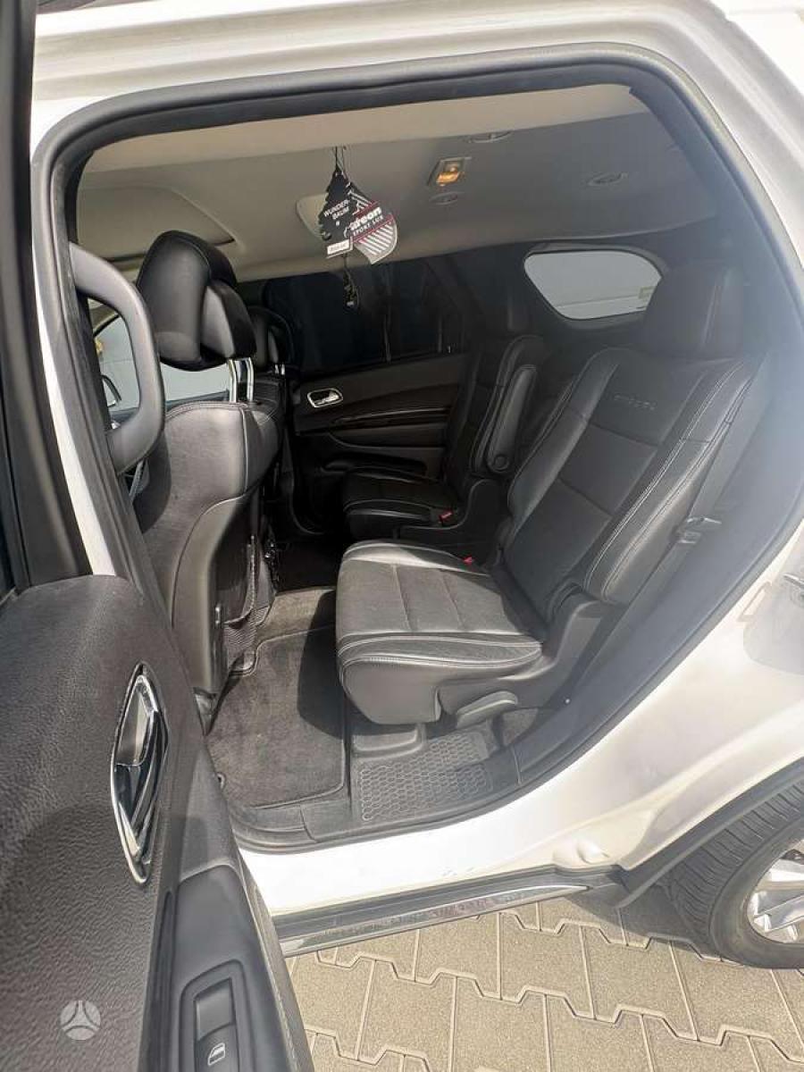 White Dodge Durango 2015 in Siauliai, with an engine capacity of 3.60 L and mileage of 221 thousand km for 13850 €, photo 22 on AUTOMOTO.COM.LV
