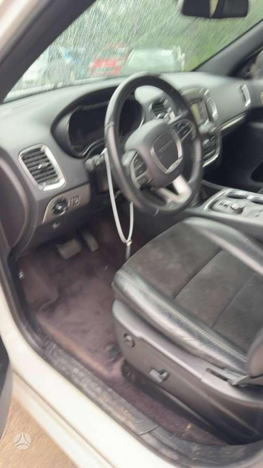 Balts Dodge Durango 2015 Šauļi, ar dzinēja tilpumu 3.60 L un nobraukumu 291 tūkst. km par 5500 €, foto 10 vietnē AUTOMOTO.COM.LV