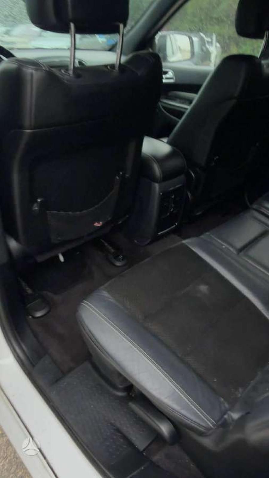 Balts Dodge Durango 2015 Šauļi, ar dzinēja tilpumu 3.60 L un nobraukumu 291 tūkst. km par 5500 €, foto 16 vietnē AUTOMOTO.COM.LV