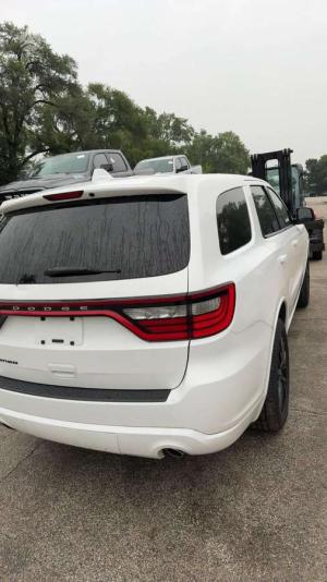 Balts Dodge Durango 2015 Šauļi, ar dzinēja tilpumu 3.60 L un nobraukumu 291 tūkst. km par 5500 €, foto 23 vietnē AUTOMOTO.COM.LV