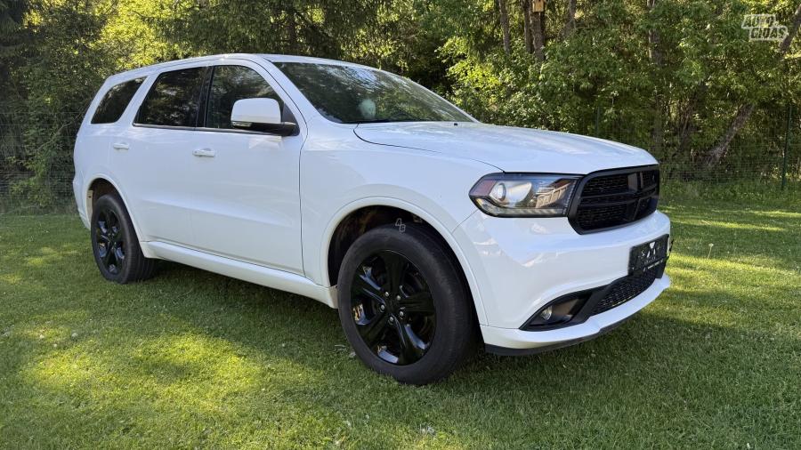 White Dodge Durango 2016 in Kretinga, with an engine capacity of 3.60 L and mileage of 204 thousand km for 15000 €, photo 1 on AUTOMOTO.COM.LV