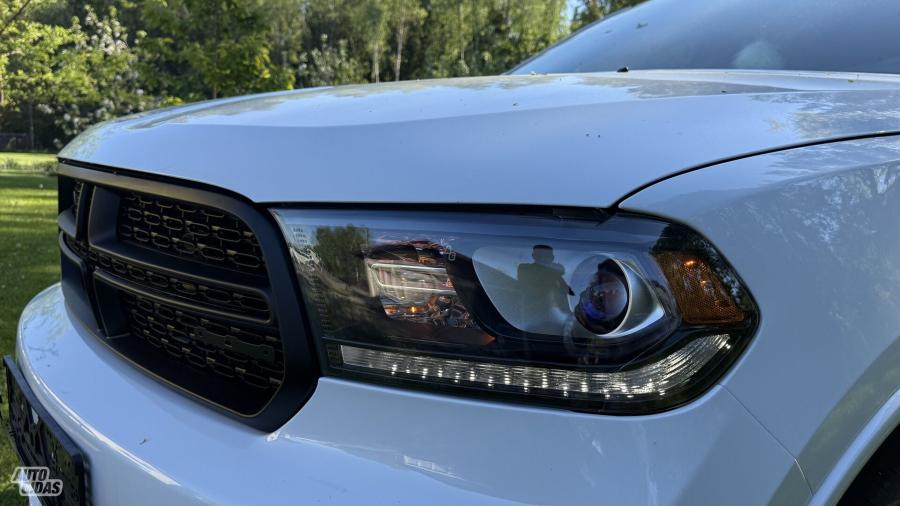 White Dodge Durango 2016 in Kretinga, with an engine capacity of 3.60 L and mileage of 204 thousand km for 15000 €, photo 10 on AUTOMOTO.COM.LV