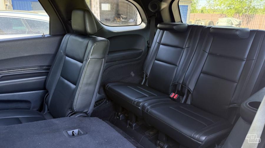 White Dodge Durango 2016 in Kretinga, with an engine capacity of 3.60 L and mileage of 204 thousand km for 15000 €, photo 17 on AUTOMOTO.COM.LV