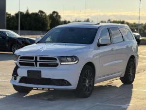 White Dodge Durango 2016 in Siauliai, with an engine capacity of 5.65 L and mileage of 202 thousand km for 11300 €, photo  on AUTOMOTO.COM.LV