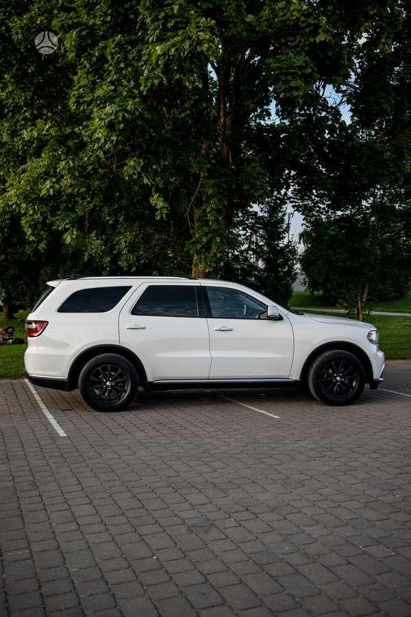 White Dodge Durango 2016 in Pakruojis, with an engine capacity of 3.60 L and mileage of 228 thousand km for 16000 €, photo 1 on AUTOMOTO.COM.LV
