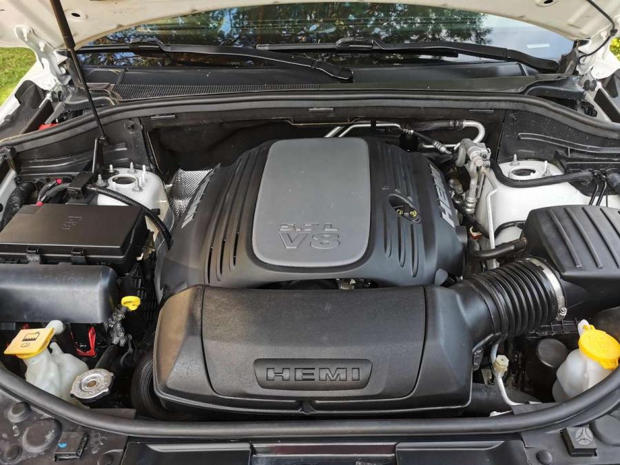 White Dodge Durango 2016 in Siauliai, with an engine capacity of 5.70 L and mileage of 187 thousand km for 16999 €, photo 36 on AUTOMOTO.COM.LV