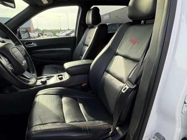 Balts Dodge Durango 2016 Šauļi, ar dzinēja tilpumu 5.65 L un nobraukumu 202 tūkst. km par 9900 €, foto 9 vietnē AUTOMOTO.COM.LV