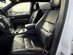 White Dodge Durango 2016 in Siauliai, with an engine capacity of 5.65 L and mileage of 202 thousand km for 9900 €, photo 9 on AUTOMOTO.COM.LV