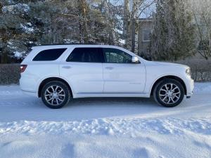 White Dodge Durango 2017 in Siauliai, with an engine capacity of 3.60 L and mileage of 206 thousand km for 15400 €, photo 2 on AUTOMOTO.COM.LV