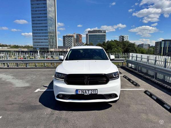White Dodge Durango 2017 in Vilnius, with an engine capacity of 3.60 L and mileage of 195 thousand km for 15900 €, photo 6 on AUTOMOTO.COM.LV