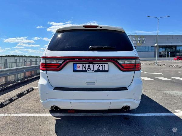 White Dodge Durango 2017 in Vilnius, with an engine capacity of 3.60 L and mileage of 195 thousand km for 15900 €, photo 7 on AUTOMOTO.COM.LV