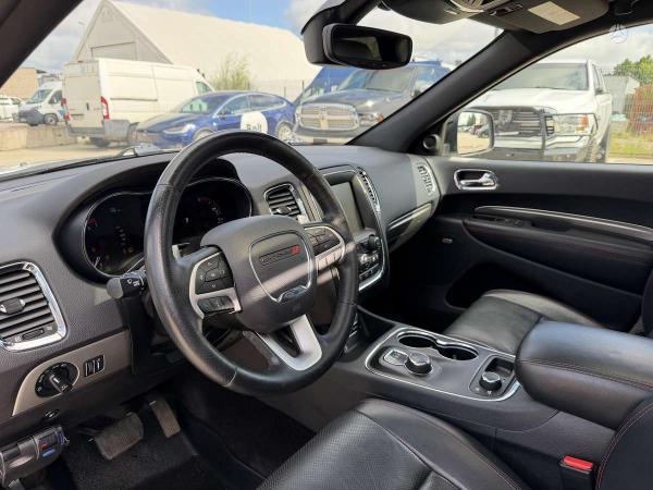 White Dodge Durango 2017 in Siauliai, with an engine capacity of 5.65 L and mileage of 193 thousand km for 11400 €, photo 7 on AUTOMOTO.COM.LV