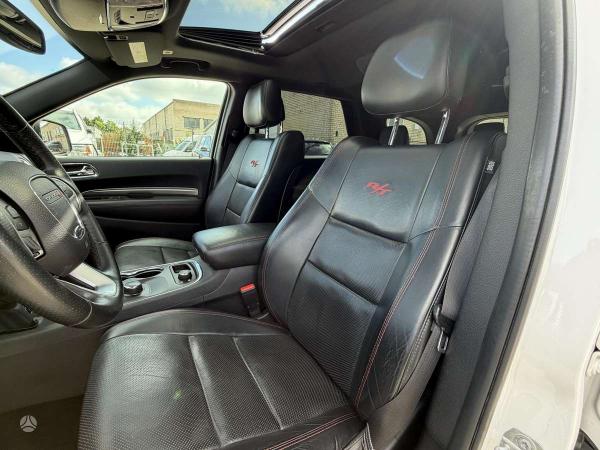 White Dodge Durango 2017 in Siauliai, with an engine capacity of 5.65 L and mileage of 193 thousand km for 11400 €, photo 8 on AUTOMOTO.COM.LV
