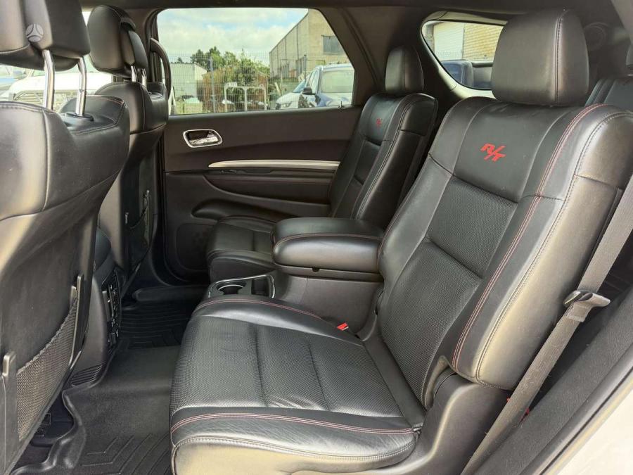 White Dodge Durango 2017 in Siauliai, with an engine capacity of 5.65 L and mileage of 193 thousand km for 11400 €, photo 17 on AUTOMOTO.COM.LV
