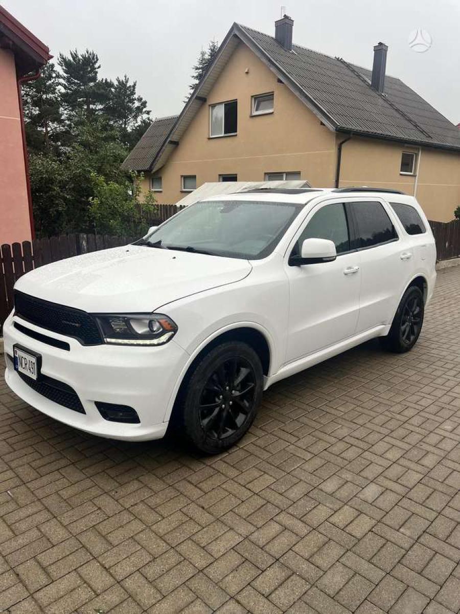 Balts Dodge Durango 2017 Šauļi, ar dzinēja tilpumu 3.60 L un nobraukumu 180 tūkst. km par 16700 €, foto 1 vietnē AUTOMOTO.COM.LV