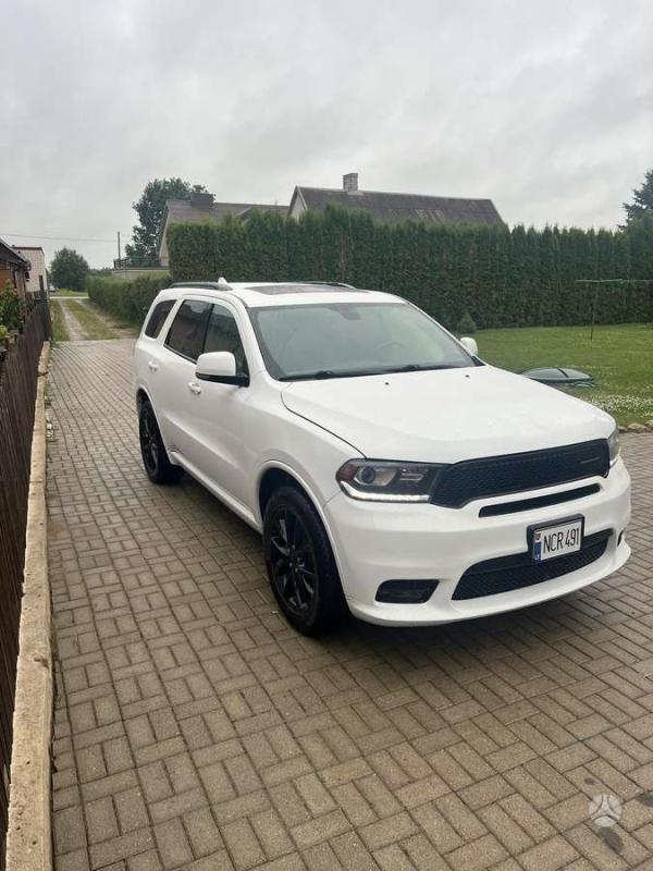 Balts Dodge Durango 2017 Šauļi, ar dzinēja tilpumu 3.60 L un nobraukumu 180 tūkst. km par 16700 €, foto 3 vietnē AUTOMOTO.COM.LV