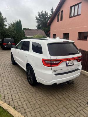 Balts Dodge Durango 2017 Šauļi, ar dzinēja tilpumu 3.60 L un nobraukumu 180 tūkst. km par 16700 €, foto 6 vietnē AUTOMOTO.COM.LV