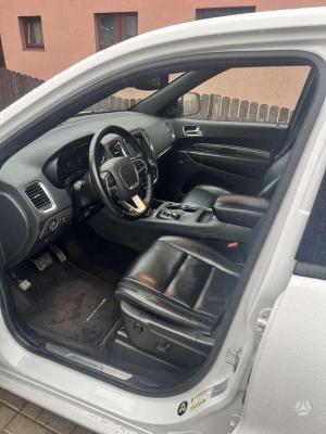 Balts Dodge Durango 2017 Šauļi, ar dzinēja tilpumu 3.60 L un nobraukumu 180 tūkst. km par 16700 €, foto 9 vietnē AUTOMOTO.COM.LV