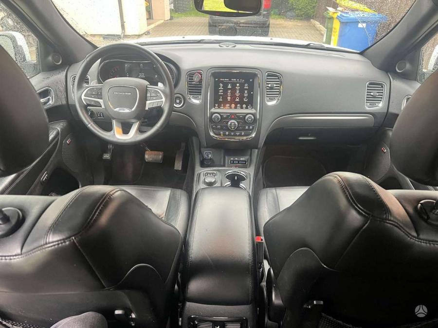 Balts Dodge Durango 2017 Šauļi, ar dzinēja tilpumu 3.60 L un nobraukumu 180 tūkst. km par 16700 €, foto 11 vietnē AUTOMOTO.COM.LV