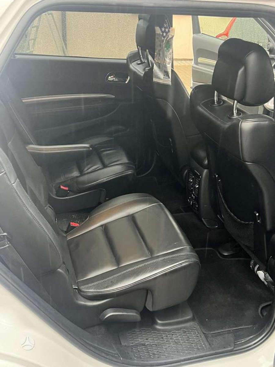 Balts Dodge Durango 2017 Šauļi, ar dzinēja tilpumu 3.60 L un nobraukumu 180 tūkst. km par 16700 €, foto 13 vietnē AUTOMOTO.COM.LV