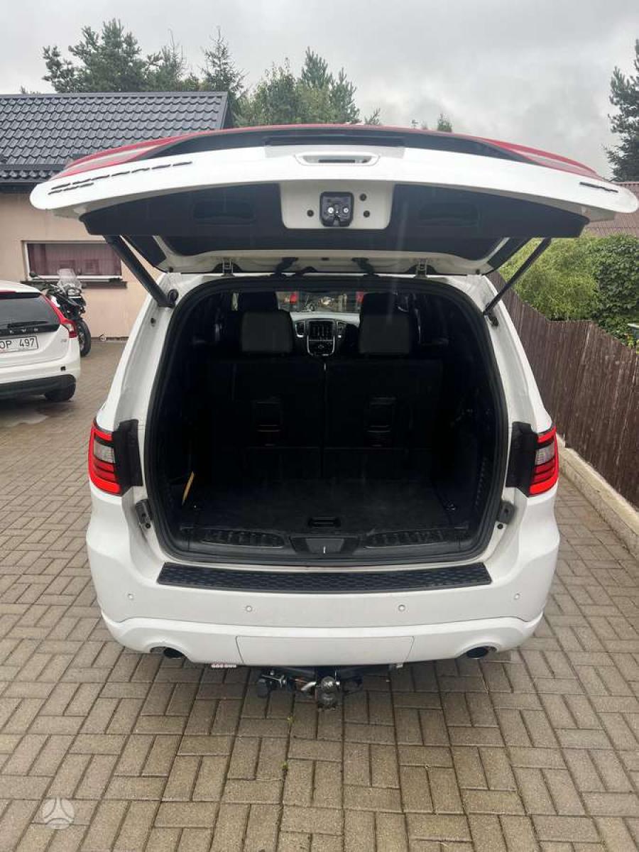 Balts Dodge Durango 2017 Šauļi, ar dzinēja tilpumu 3.60 L un nobraukumu 180 tūkst. km par 16700 €, foto 16 vietnē AUTOMOTO.COM.LV