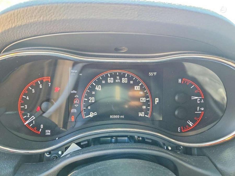 White Dodge Durango 2017 in Siauliai, with an engine capacity of 3.60 L and mileage of 129 thousand km for 10300 €, photo 8 on AUTOMOTO.COM.LV