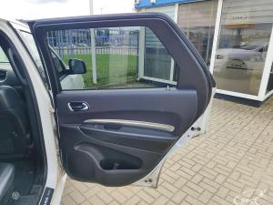 White Dodge Durango 2017 in Klaipeda, with an engine capacity of 3.60 L and mileage of 189 thousand km for 12900 €, photo 11 on AUTOMOTO.COM.LV