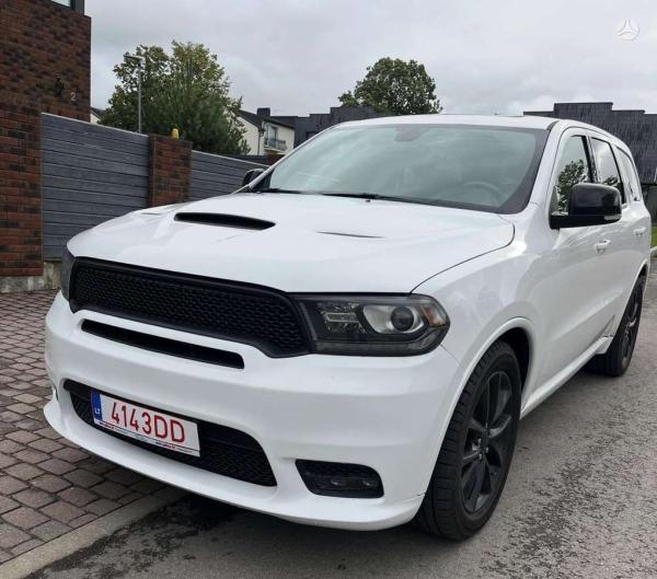 White Dodge Durango 2017 in Ukmerge, with an engine capacity of 5.65 L and mileage of 225 thousand km for 13900 €, photo 4 on AUTOMOTO.COM.LV