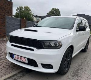 White Dodge Durango 2017 in Ukmerge, with an engine capacity of 5.65 L and mileage of 225 thousand km for 13900 €, photo 4 on AUTOMOTO.COM.LV