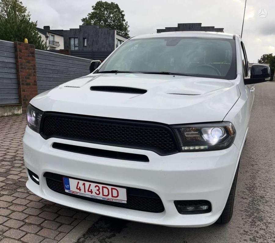 White Dodge Durango 2017 in Ukmerge, with an engine capacity of 5.65 L and mileage of 225 thousand km for 13900 €, photo 10 on AUTOMOTO.COM.LV