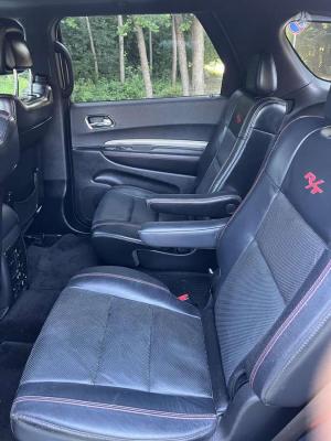 White Dodge Durango 2017 in Ukmerge, with an engine capacity of 5.65 L and mileage of 225 thousand km for 13900 €, photo 16 on AUTOMOTO.COM.LV