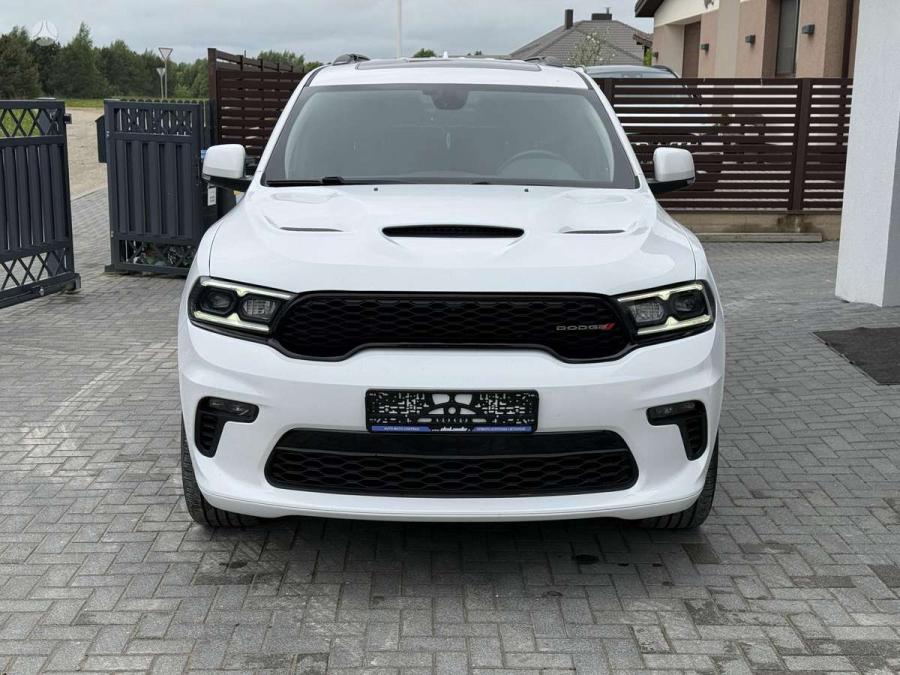 White Dodge Durango 2017 in Siauliai, with an engine capacity of 3.60 L and mileage of 216 thousand km for 16950 €, photo 3 on AUTOMOTO.COM.LV