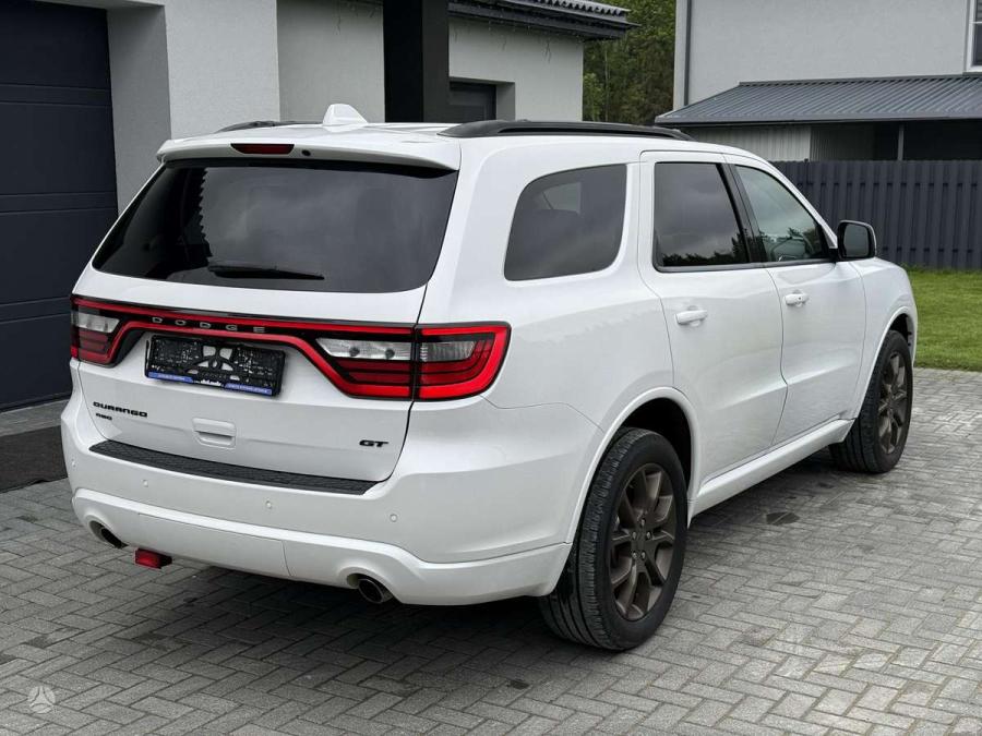 White Dodge Durango 2017 in Siauliai, with an engine capacity of 3.60 L and mileage of 216 thousand km for 16950 €, photo 6 on AUTOMOTO.COM.LV