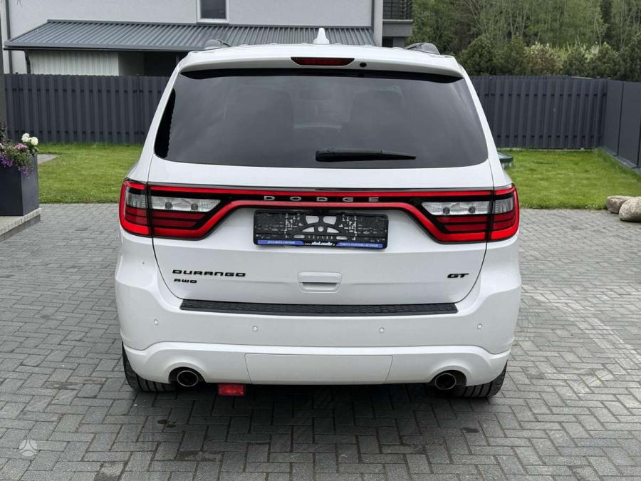 White Dodge Durango 2017 in Siauliai, with an engine capacity of 3.60 L and mileage of 216 thousand km for 16950 €, photo 7 on AUTOMOTO.COM.LV