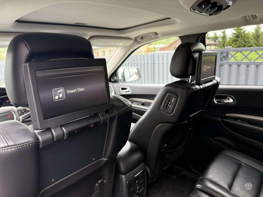 White Dodge Durango 2017 in Siauliai, with an engine capacity of 3.60 L and mileage of 216 thousand km for 16950 €, photo 21 on AUTOMOTO.COM.LV