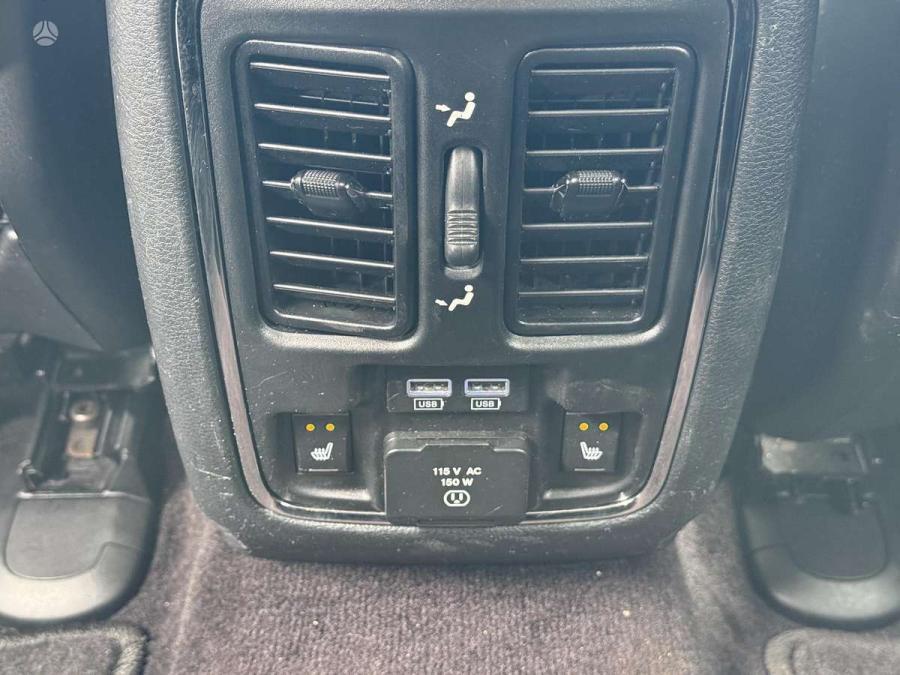 White Dodge Durango 2017 in Siauliai, with an engine capacity of 3.60 L and mileage of 216 thousand km for 16950 €, photo 22 on AUTOMOTO.COM.LV