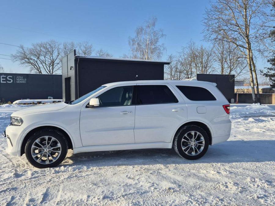 White Dodge Durango 2018 in Siauliai, with an engine capacity of 3.60 L and mileage of 199 thousand km for 18500 €, photo 7 on AUTOMOTO.COM.LV
