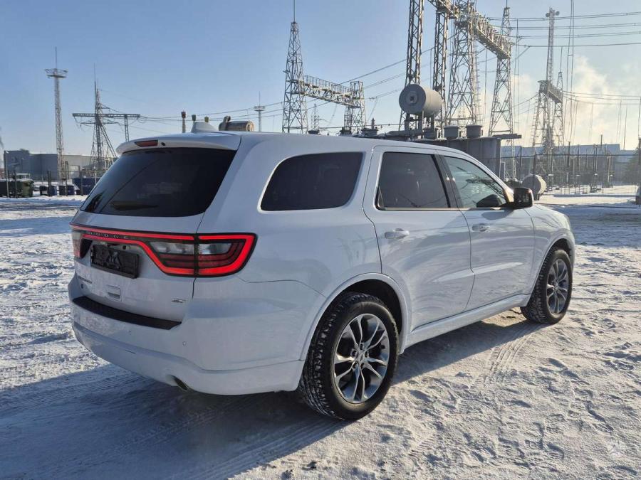 White Dodge Durango 2018 in Siauliai, with an engine capacity of 3.60 L and mileage of 199 thousand km for 18500 €, photo 9 on AUTOMOTO.COM.LV