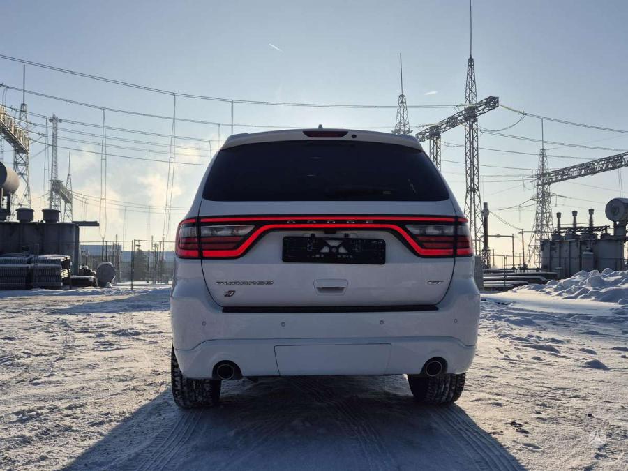 White Dodge Durango 2018 in Siauliai, with an engine capacity of 3.60 L and mileage of 199 thousand km for 18500 €, photo 13 on AUTOMOTO.COM.LV