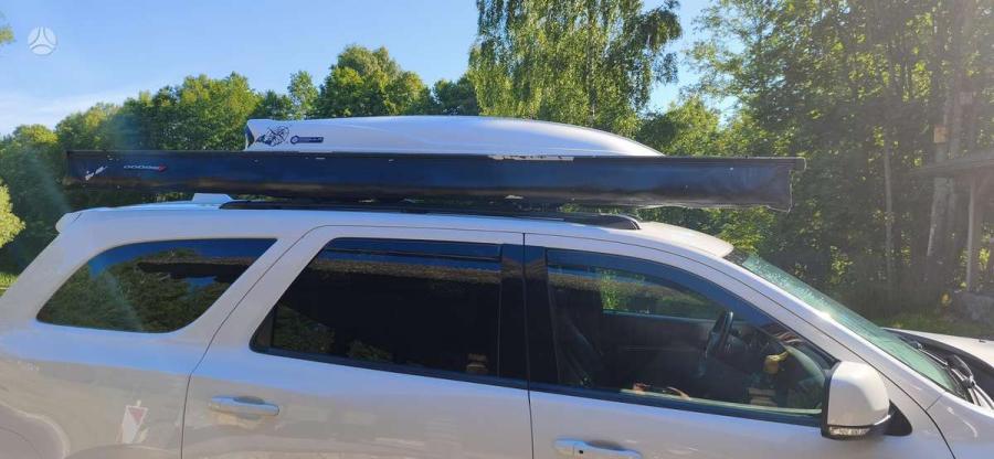 White Dodge Durango 2018 in Mazeikiai, with an engine capacity of 3.60 L and mileage of 205 thousand km for 21500 €, photo 8 on AUTOMOTO.COM.LV