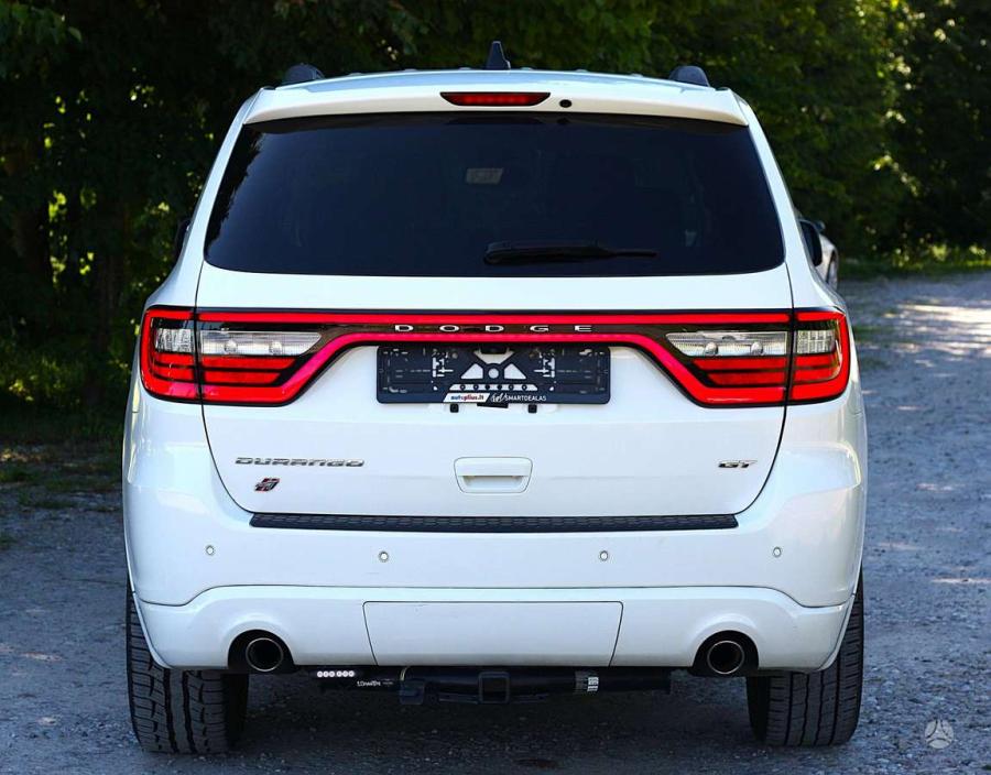 White Dodge Durango 2018 in Kretinga, with an engine capacity of 3.60 L and mileage of 146 thousand km for 17499 €, photo 17 on AUTOMOTO.COM.LV