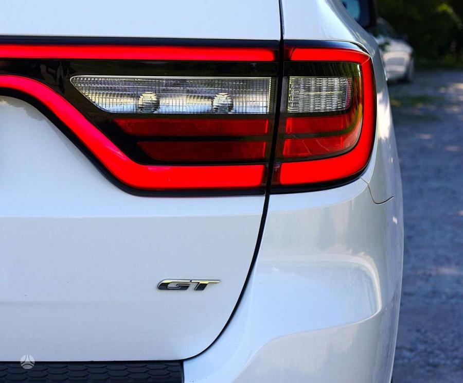 White Dodge Durango 2018 in Kretinga, with an engine capacity of 3.60 L and mileage of 146 thousand km for 17499 €, photo 18 on AUTOMOTO.COM.LV