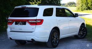 White Dodge Durango 2018 in Kretinga, with an engine capacity of 3.60 L and mileage of 146 thousand km for 17499 €, photo 20 on AUTOMOTO.COM.LV