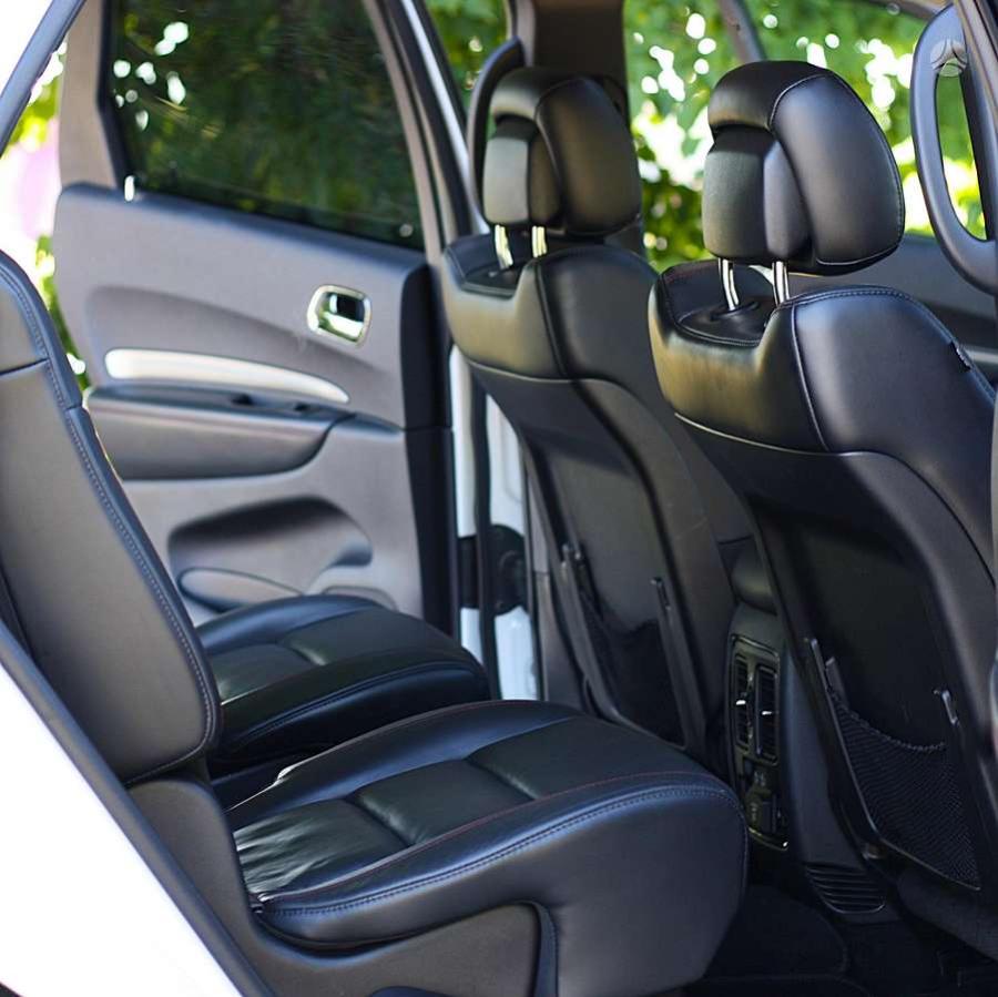 White Dodge Durango 2018 in Kretinga, with an engine capacity of 3.60 L and mileage of 146 thousand km for 17499 €, photo 30 on AUTOMOTO.COM.LV