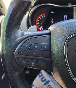 White Dodge Durango 2018 in Kretinga, with an engine capacity of 3.60 L and mileage of 146 thousand km for 17499 €, photo 40 on AUTOMOTO.COM.LV